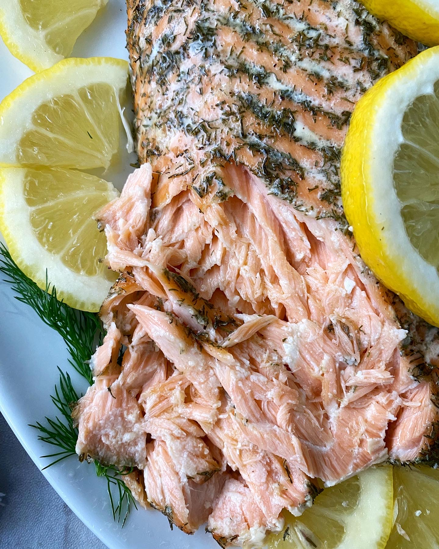 Slow Cooker Lemon Dill Salmon (1) - Fit Slow Cooker Queen