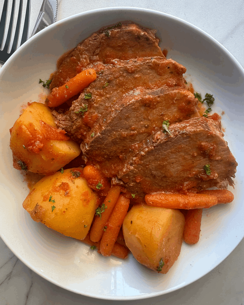 Slow Cooker Eye of Round Roast + VIDEO - Fit Slow Cooker Queen